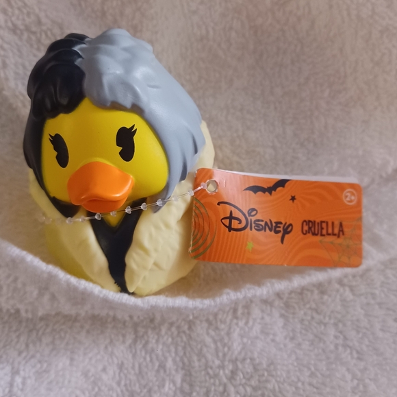 Disney | Toys | Disney 1 Dalmatians Curella Devil Duckalooz Duck | Poshmark